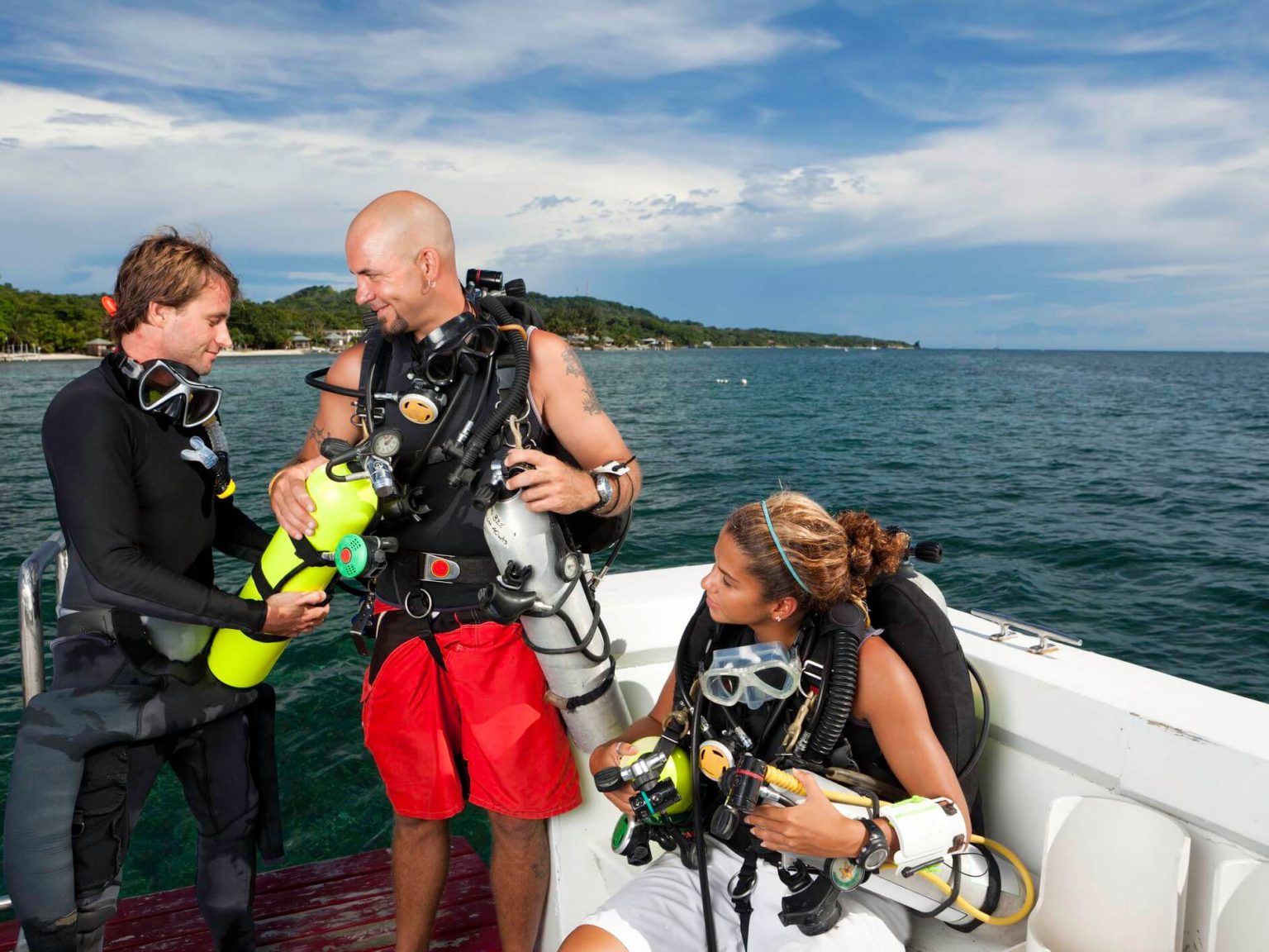 Buying Guide for Aluminum or Steel Scuba Tank - Scuba Diving Lovers